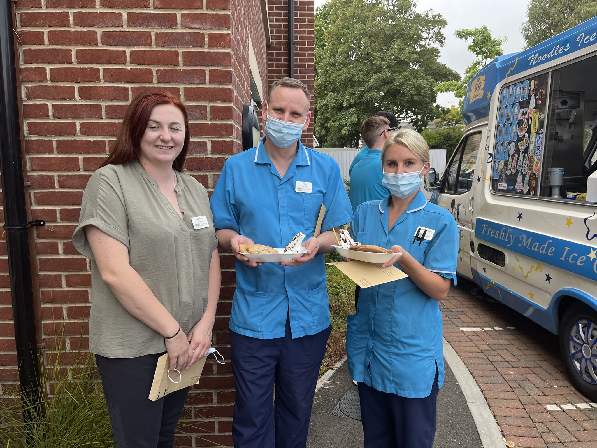 "Ice to see you!" UNISON treats care home staff to free ice cream in ...